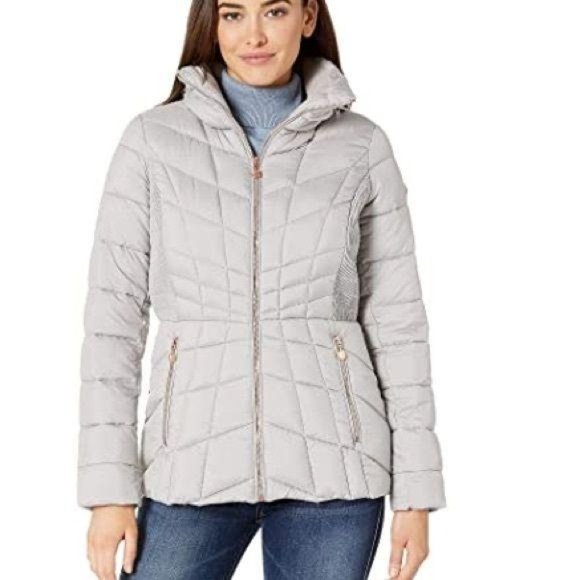 Bernardo | Jackets & Coats | Bernardo Packable Zip Closure Fitted ...